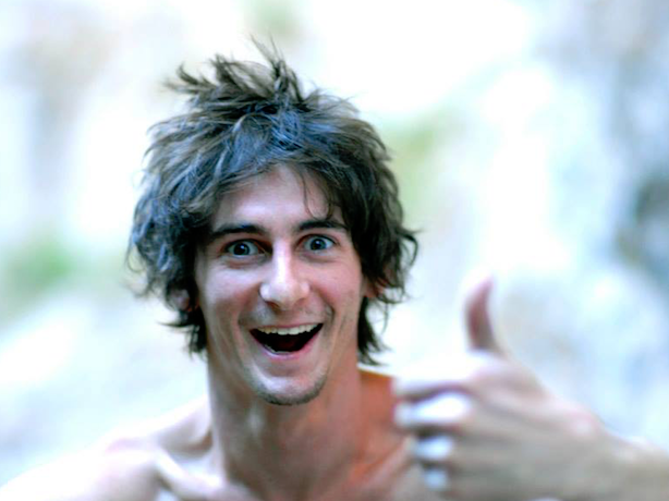 Dave Graham ripete "Ali Hulk Extension Total sit start" (9b) a Rodellar ...