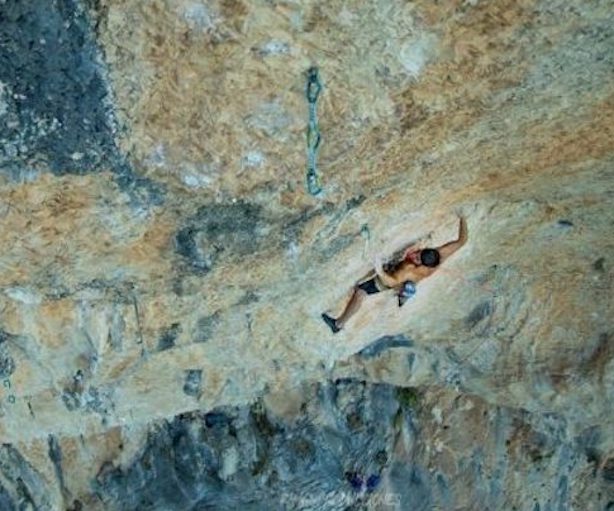 Jonatan Flor ripete 'Chilam Balam' 9a+/b a Villanueva del Rosario | MountainBlogMountainBlog ...