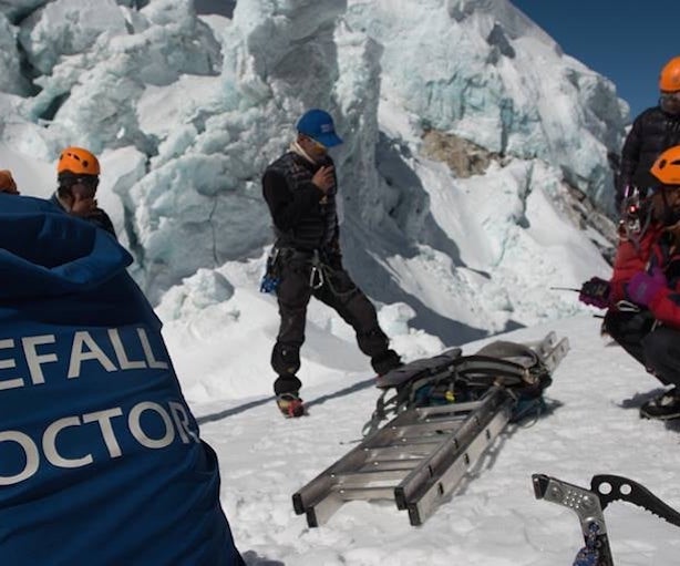 'Ice Doctors' verso il Campo Base dell'Everest ...