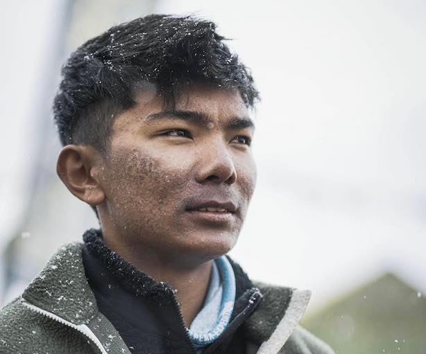 Nima Rinji Sherpa, 17 anni, diventa il più giovane scalatore a ...