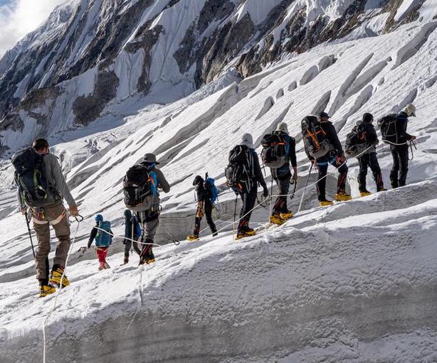 Team dell'Esercito nepalese scala l'Everest | MountainBlogMountainBlog | The Outdoor Lifestyle ...
