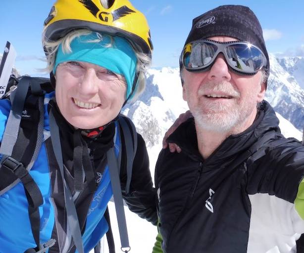 Kabru Sud (7.318 m): Nives Meroi e Romano Benet in vetta con Peter Hamor e Bojan Jan ...