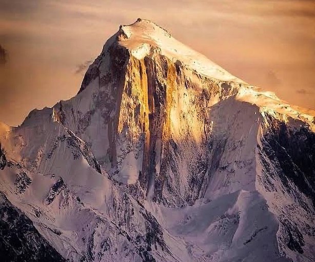 Cechi sullo Spantik prima di tentare il Muchu Chhish ...