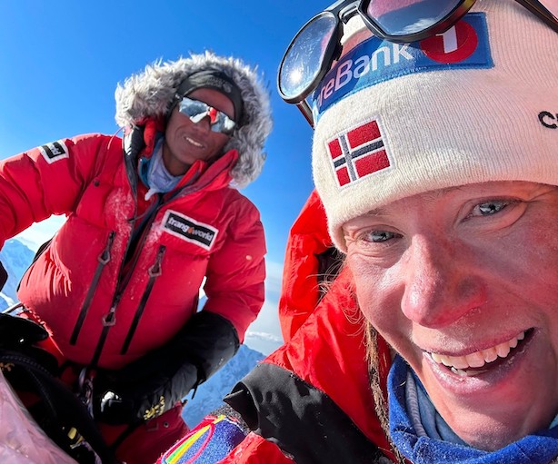 Kristin Harila e Tenjen "Lama" Sherpa in vetta al K2 (8.611 ...
