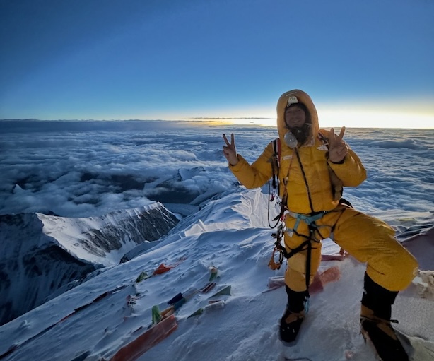 Everest versante Nord: team Furtenbach in vetta! | MountainBlogMountainBlog | The Outdoor ...