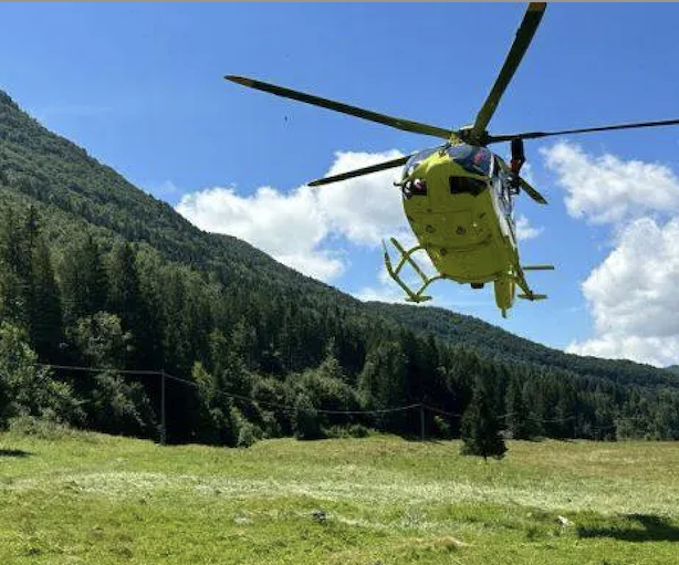 Due alpinisti austriaci precipitano dallo Spigolo Comici in Friuli ...