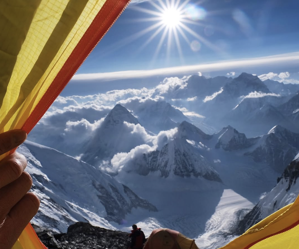 Scalare l'Everest in 7 giorni. Possibile? Lukas Furtenbach risponde agli scettici ...